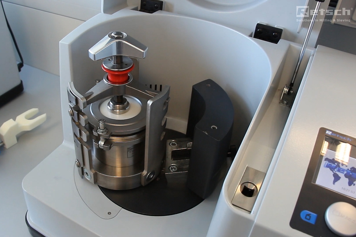 Planetary Ball Mill PM 200 - RETSCH - short grinding times